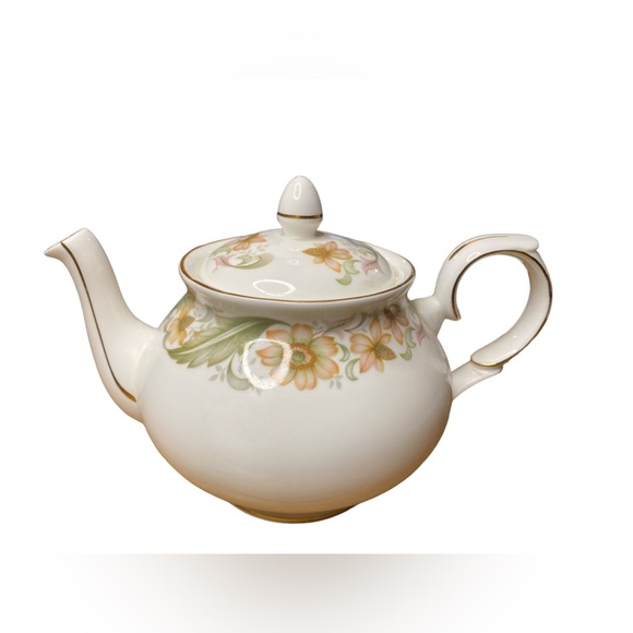 Accents | Vintage Duchess Teapot Greensleeves Pattern Tea Pot England ...